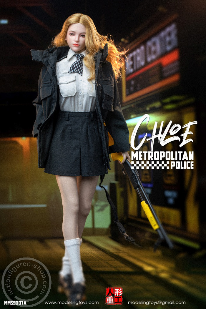 Cloe - British Metropolitan Female Police Service - Armed Police ...