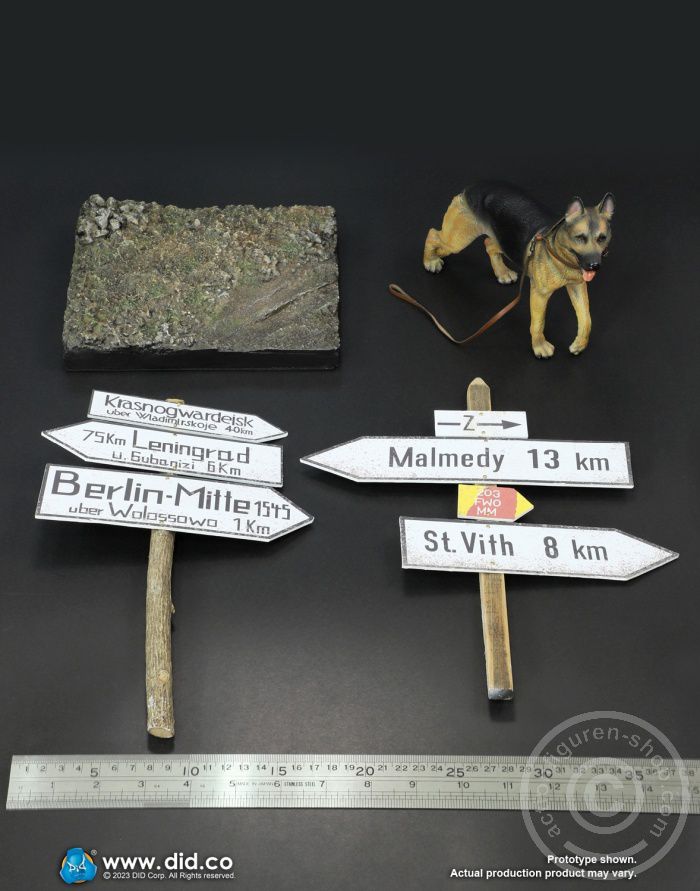 WWII German Shepherd Dog & Road Signs Set | E60072